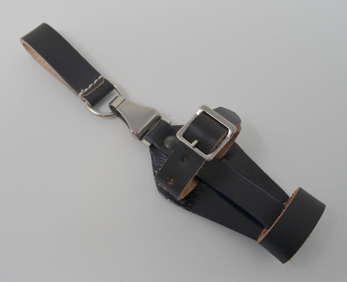 SS Vertical Dagger Hanger: Kelleys Military