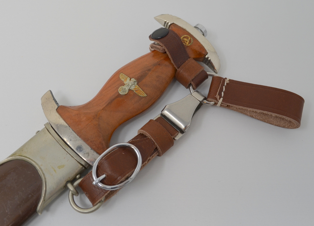 Kelleys Military: SA Dagger Hanger, 3 Piece (Out Of Stock)